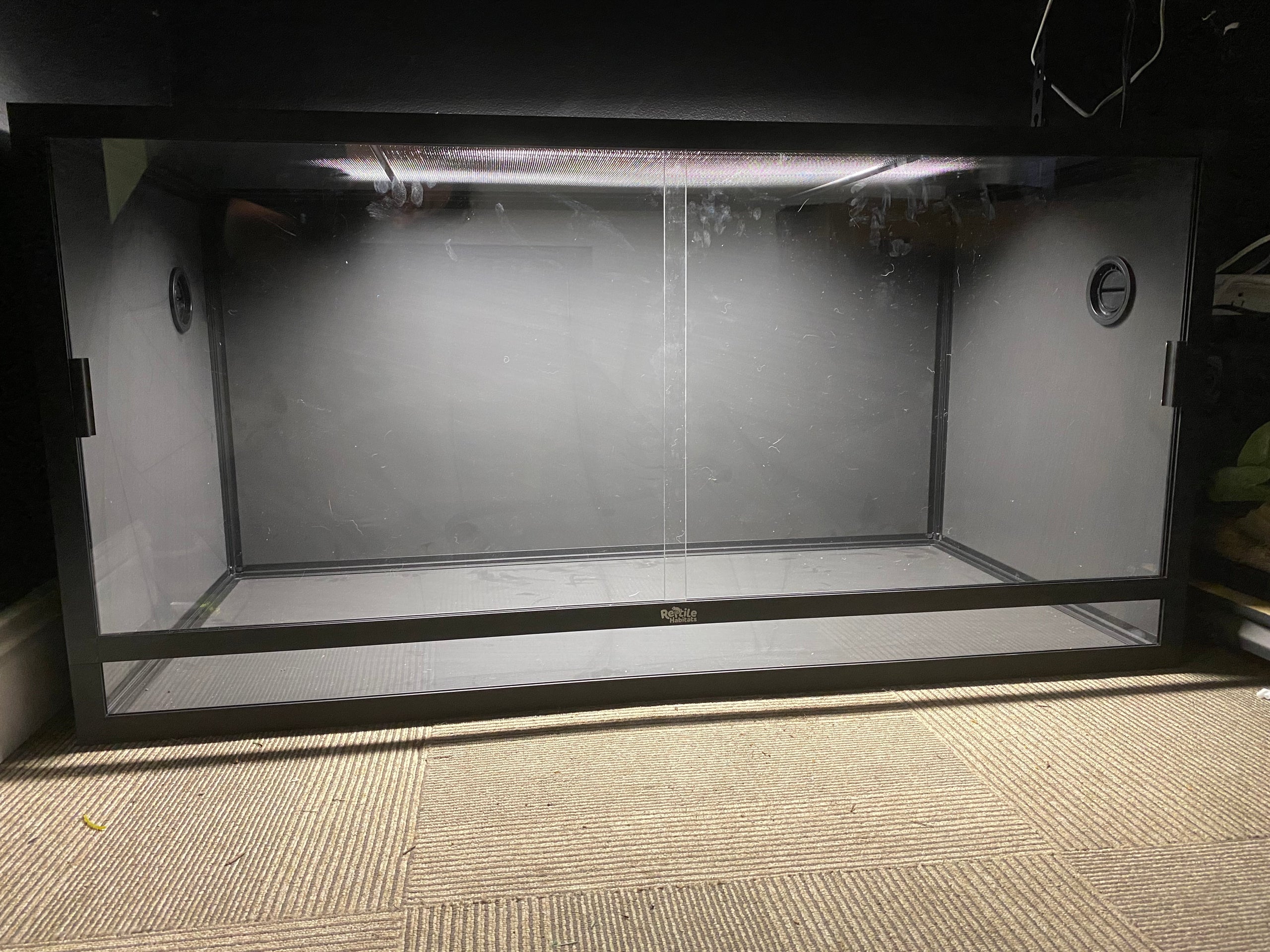 4x2x2 PVC Enclosure with Screen Top | OZ Exotics & Aquatics